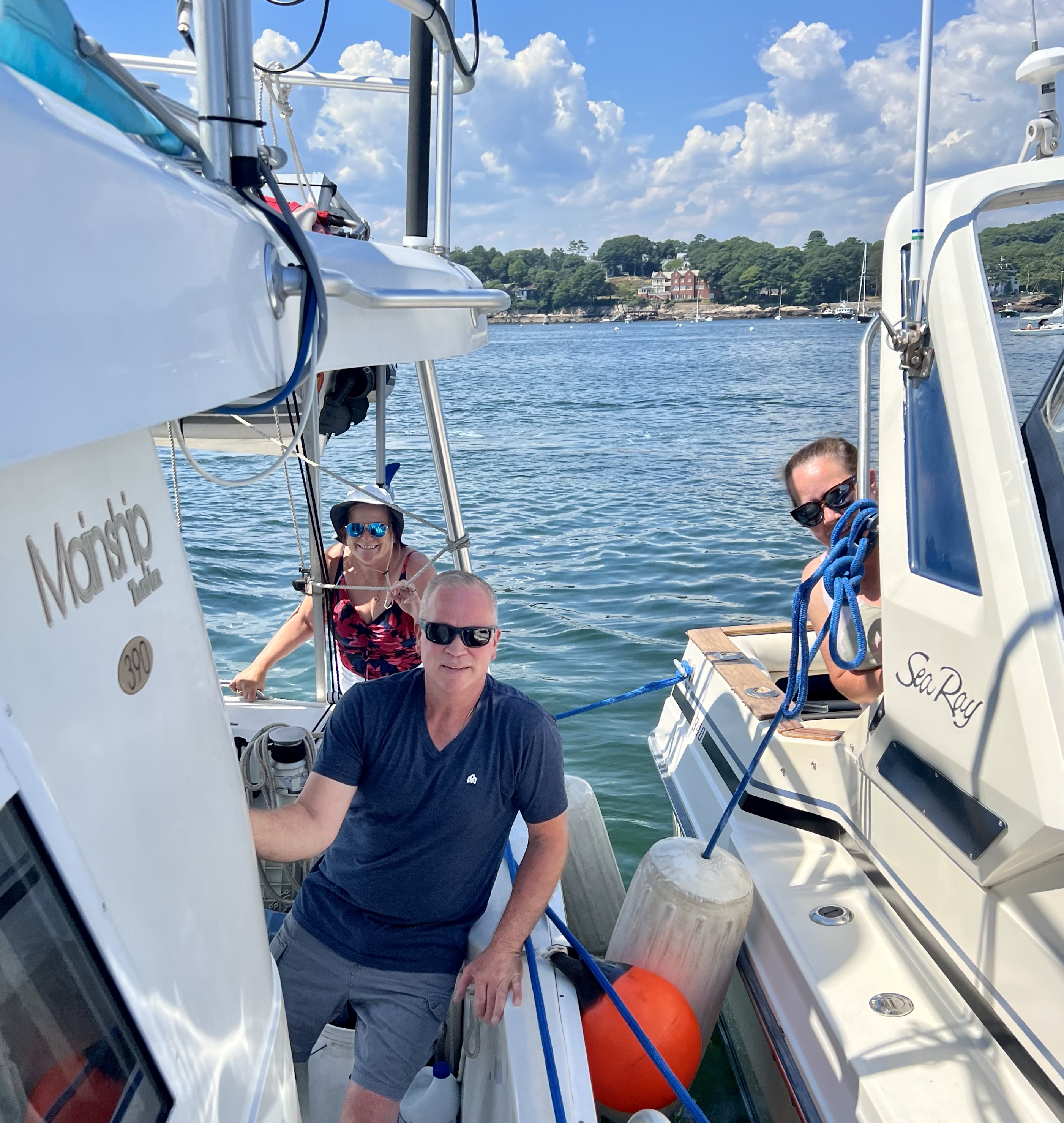 Rafting up in Sand Dollar Cove, Manchester MA | Shellerina's Blog